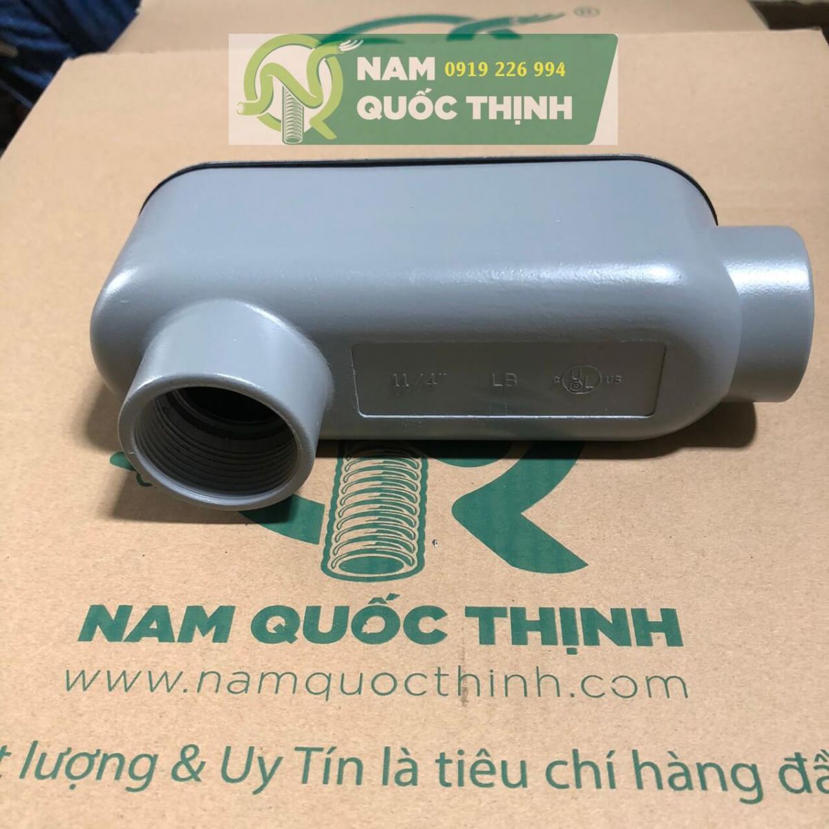 Hộp Nối Ống Thép Ren IMC LB 1-1/4 Inch