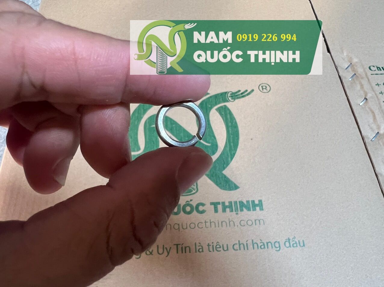 Long Đền Vênh Inox 304 M10