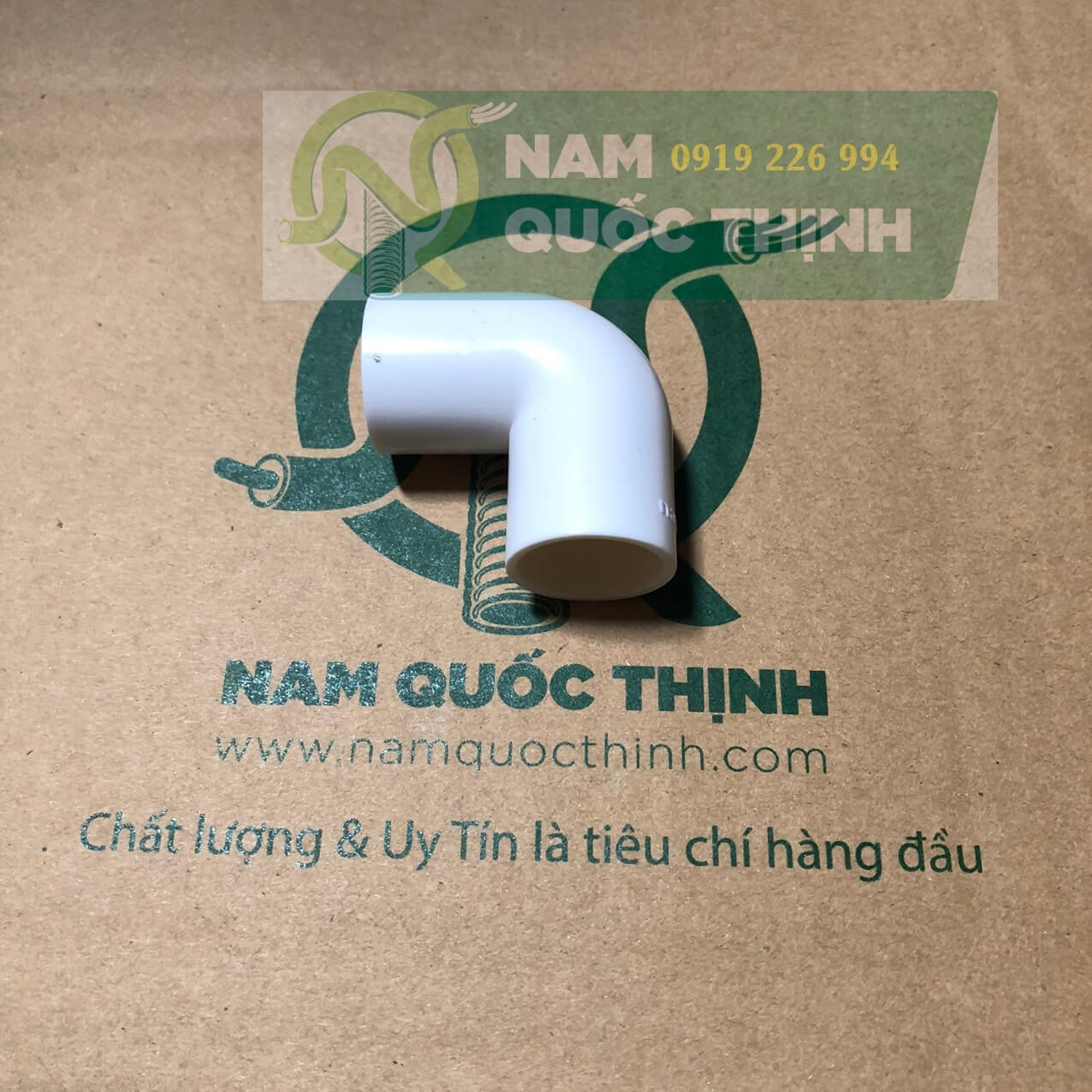 Co Nối 90 Độ PVC D20 Nanoco