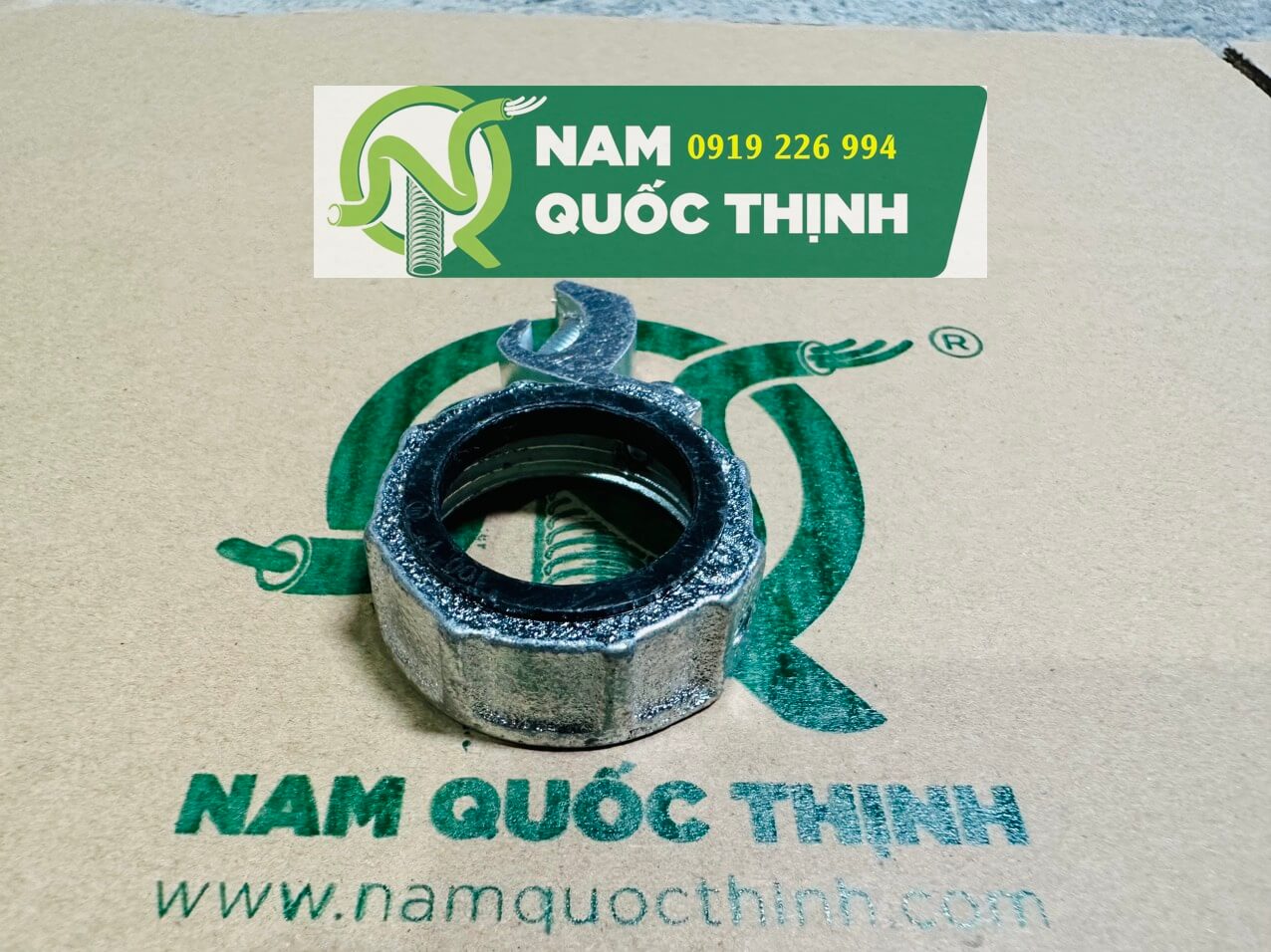 Đai Nối Cách Điện Nối Đất Ống GI IMC Gang Nhúng Nóng 1 Inch